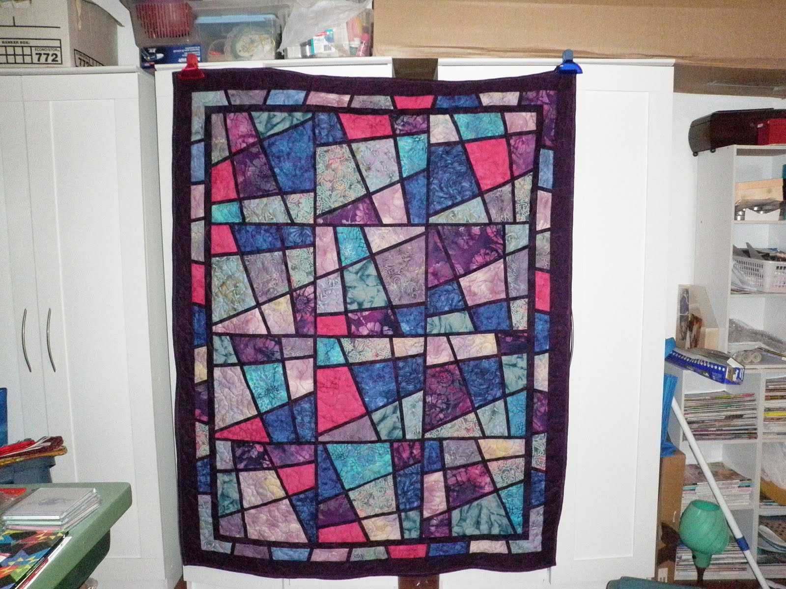 Quilted Hugs: Doing the Happy Dance..... My Magic Tile Quilt is finally ...