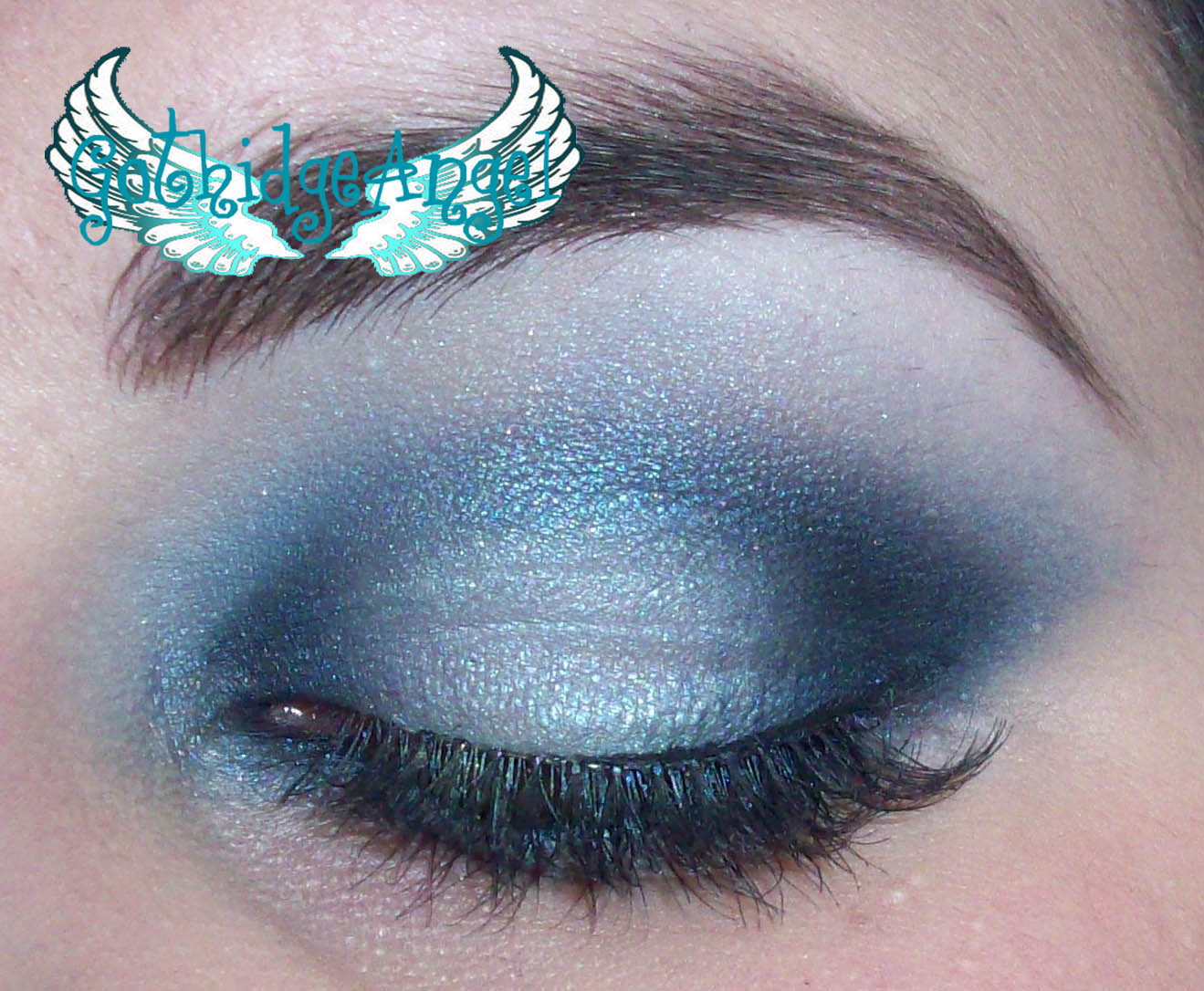 GothidgeAngel Makeup: Tutorial: Cold and Icey Blues Look