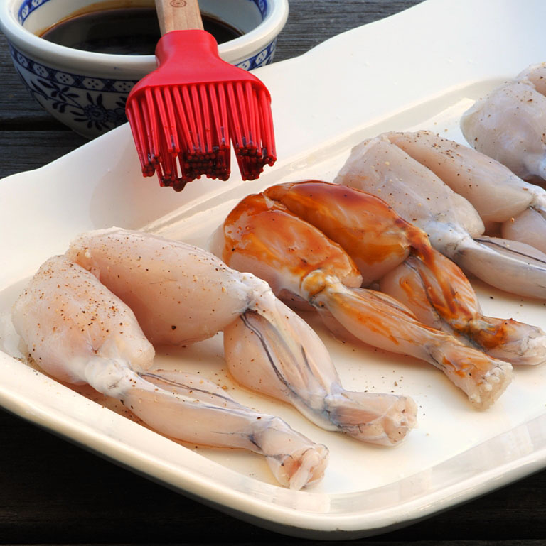 JULES FOOD...: BBQ Frog Legs