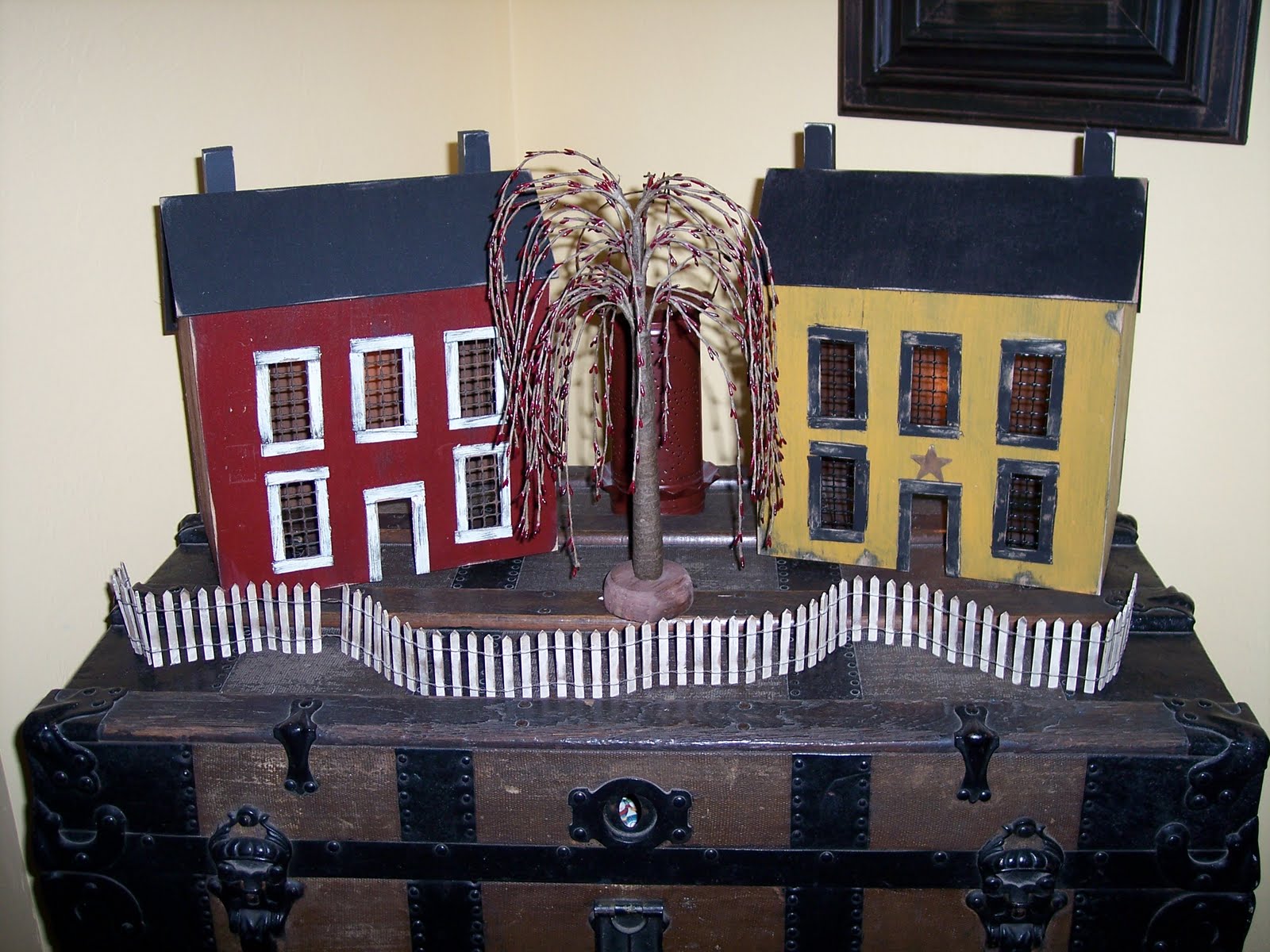 Willow Hollow Creations: Saltbox Houses
