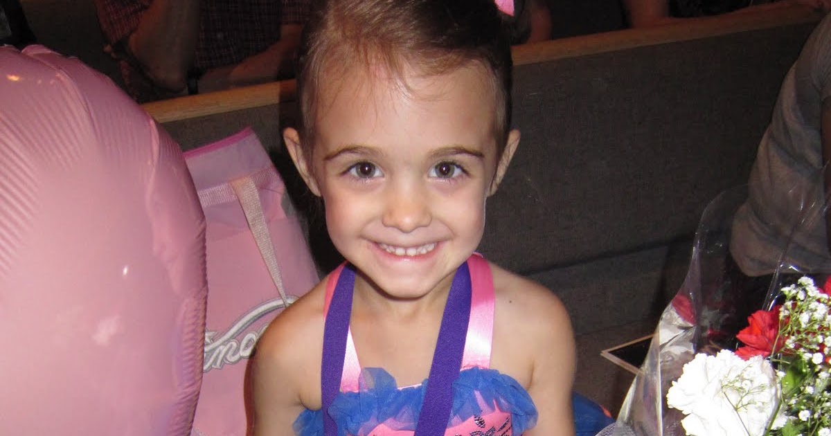 Keeping Up With The Joneses: Lil' Dancer Photos