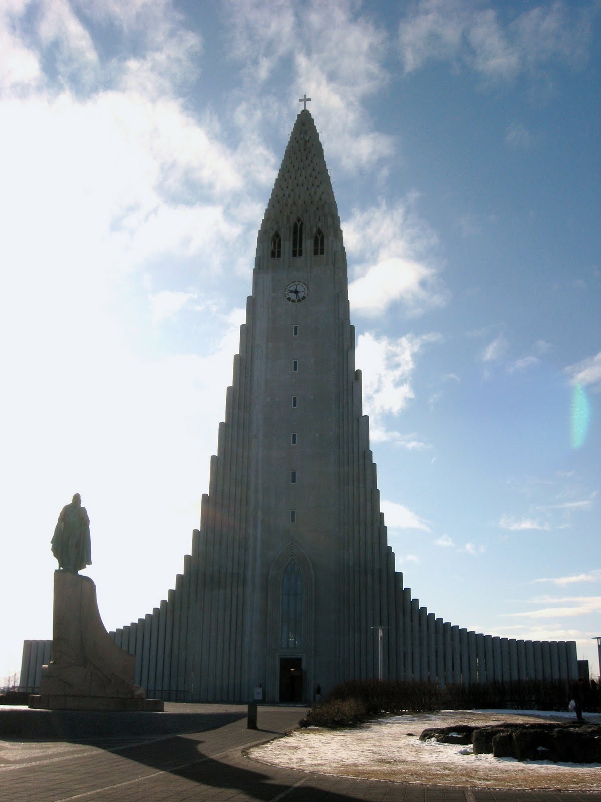 The Crystal Gazer: Iceland Part 1 - No Snow, But We Find a Pearl and a ...