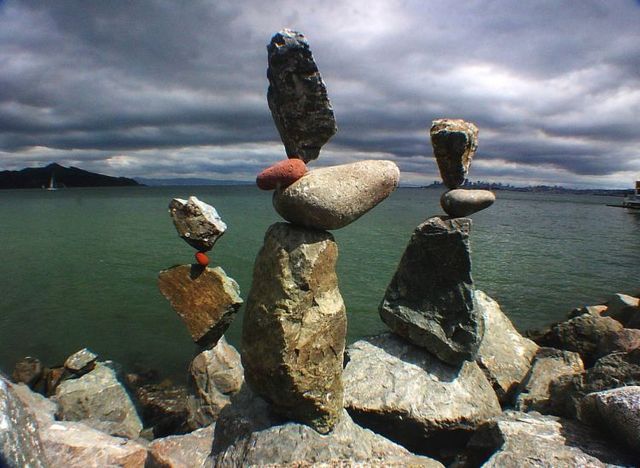 The Compass Rose: The Magic of Bill Dan - Rock Balancing Artist