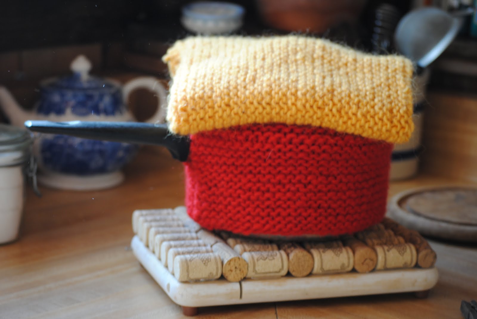 Fleecenik Farm: The Almost Fireless cooker part 2- how to use.