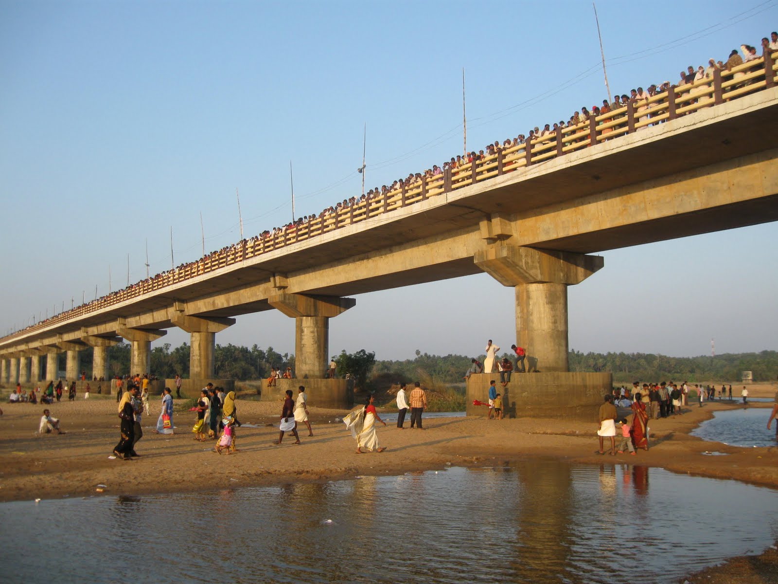 MY STILLS: mayanur bridge on the day of inaguration......22/1/2011