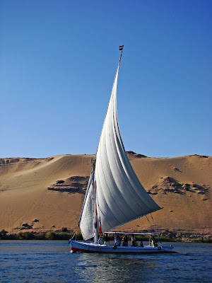 Remontando el Vuelo: Paseo en Faluca