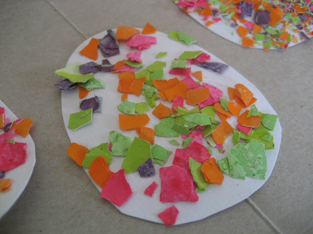 Make Monthly: Egg Shell Art