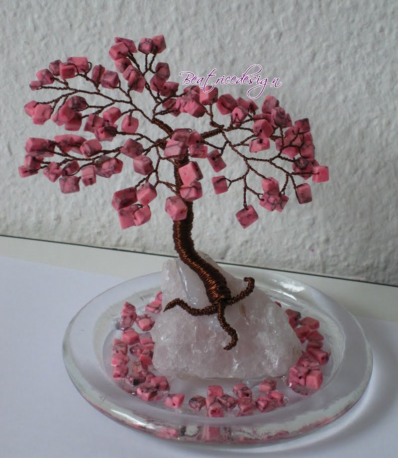 Copacel cu piatra de quart roz