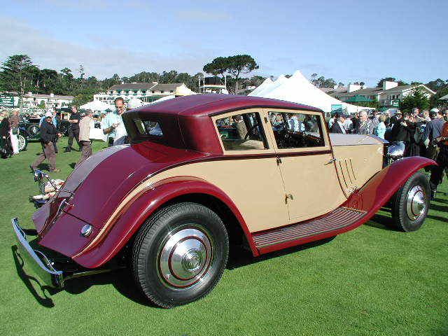 BACKWARD-SLANTED REAR WINDOW: février 2011