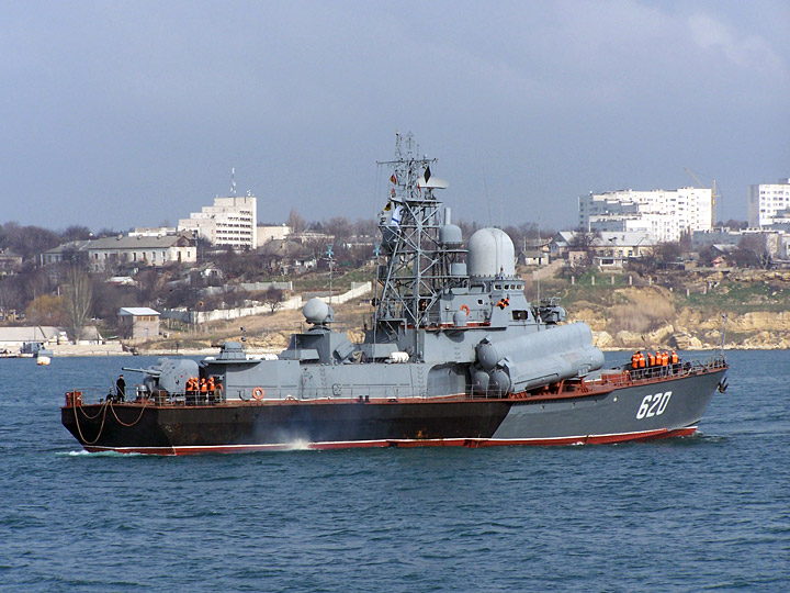 Naval Photos: 12/31/10