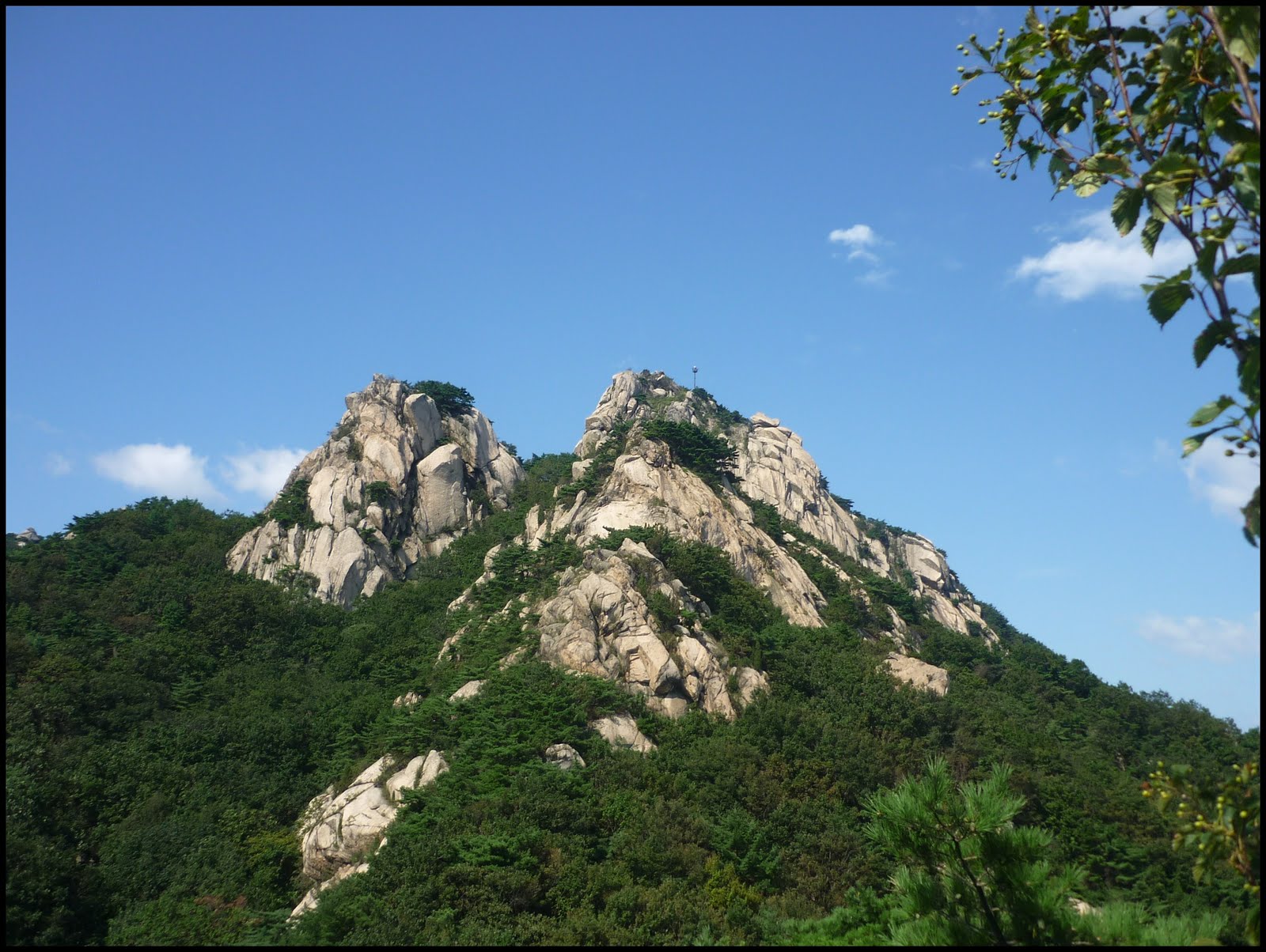 .. xPressions here & there ..: Samgak San - the National Prayer Altar ...