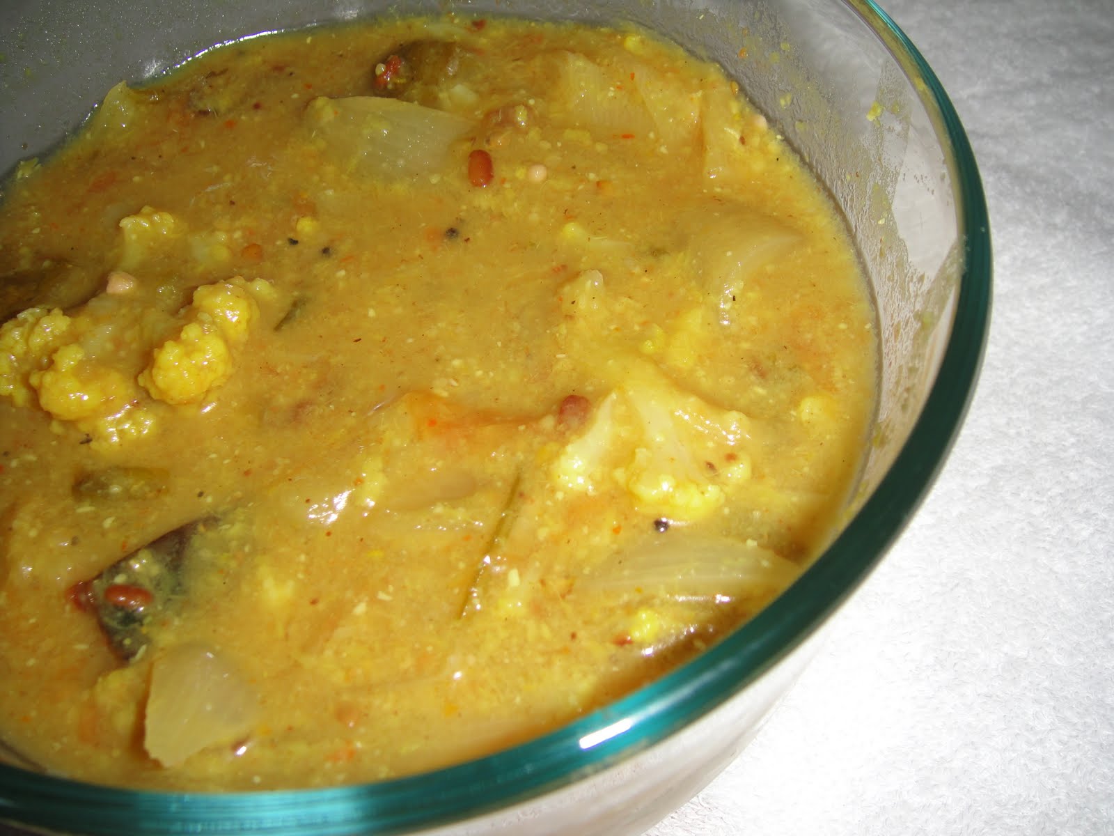Pesarapappu Sambar/Pesarapappu Pappu Pulusu ~ Tamalapaku