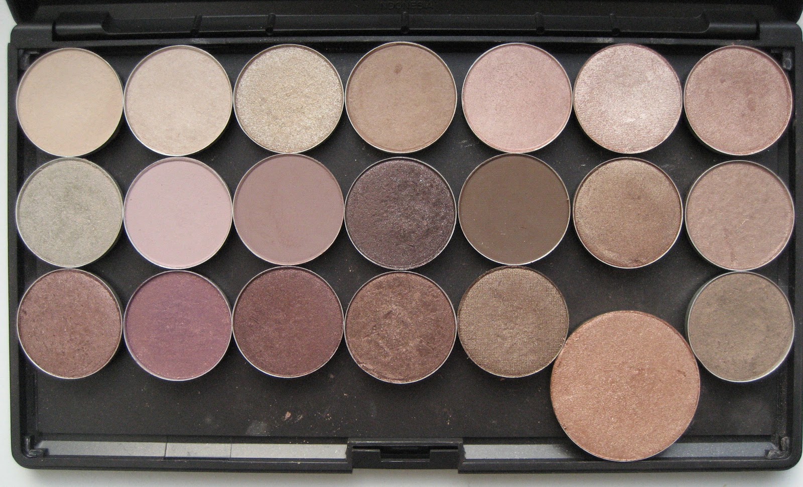 delicate hummingbird.: MAC swatches galore! - eyeshadows part II