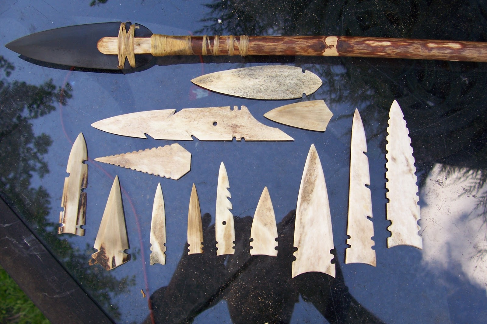 BUZZARD BUSHCRAFT: Bone and Antler arrowheads