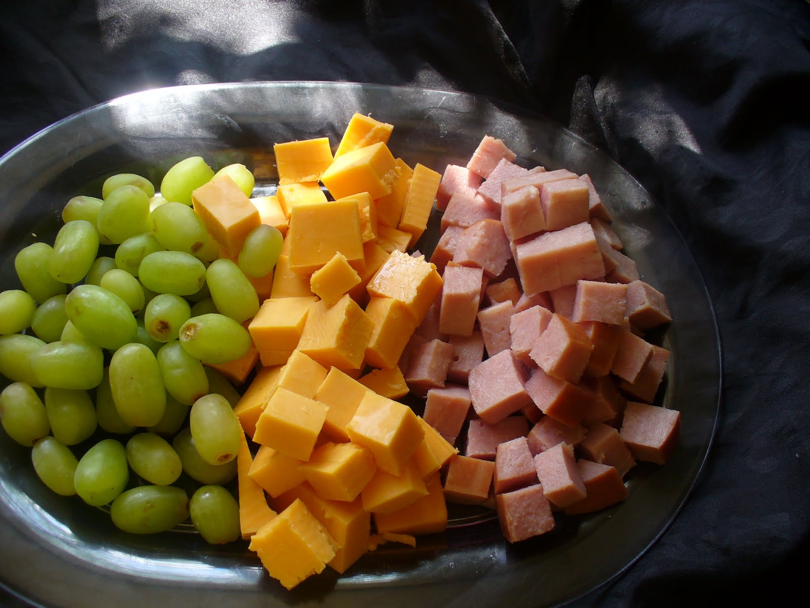 Out Of That Box: Ham and Cheese Cubes (Lunch - Day 1)