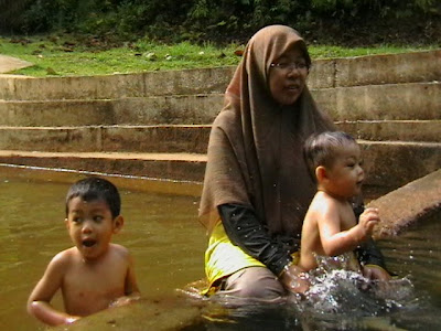 ummi's world: rehlah di air terjun bukit besi