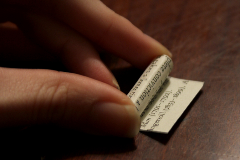 Little Things Bring Smiles: .Book Letters Tutorial.