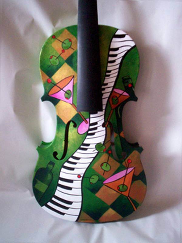 Fun Panorama: Colorfully Painted Violins