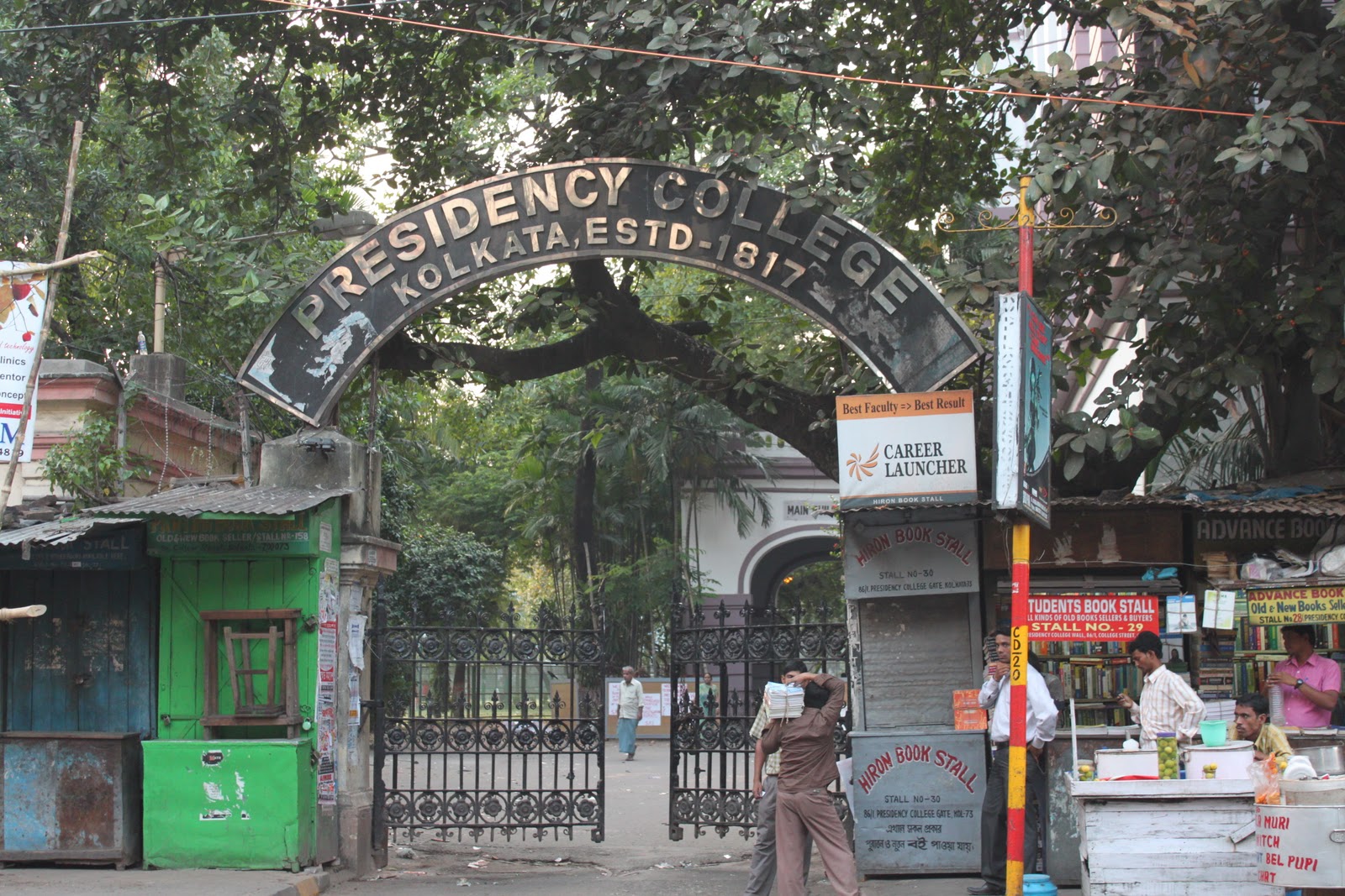 Reflections...: College Street, Kolkata