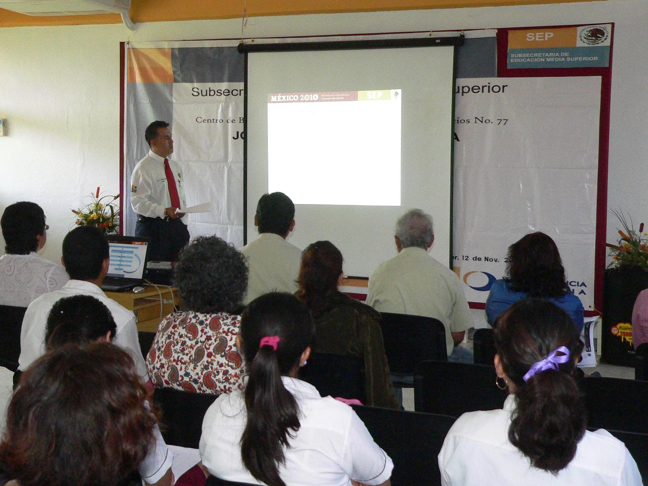 Revista CRITICA DE LOS TUXTLAS: Rinde cuentas el director del CBTIS 77