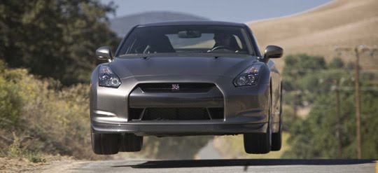 Flying R35 GTR | de autos cars