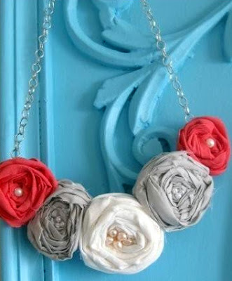 friday fun finds: rosette necklaces