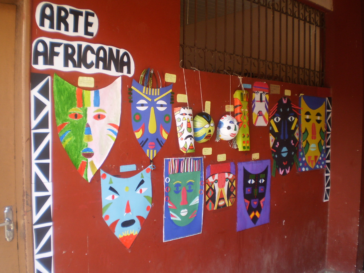 EEEFM Maria Mercês de OLiveira Conôr.: ARTE AFRICANA NA ESCOLA