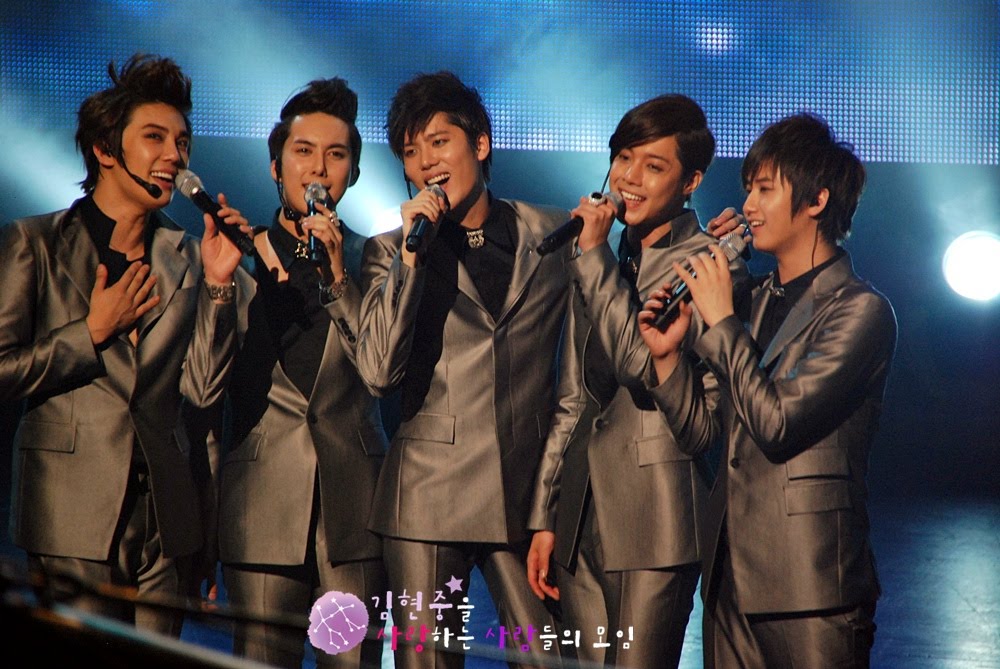 ♥♥♥♥♥ K-world addicted ♥♥♥♥♥: SS501 singing happily during the special ...