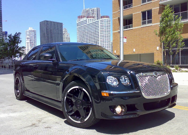 Chrysler 300C Bentley & Rolls-Royce Derivatives