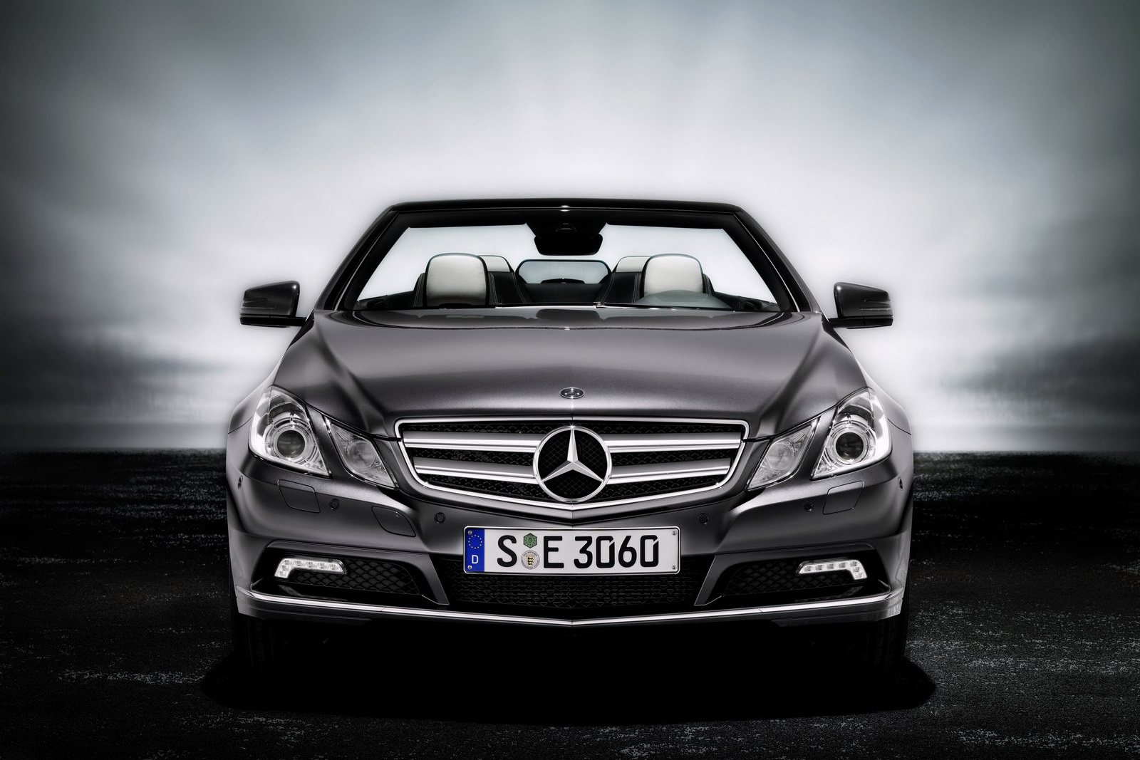 Mercedes-Benz E-Class Convertible Wallpaper