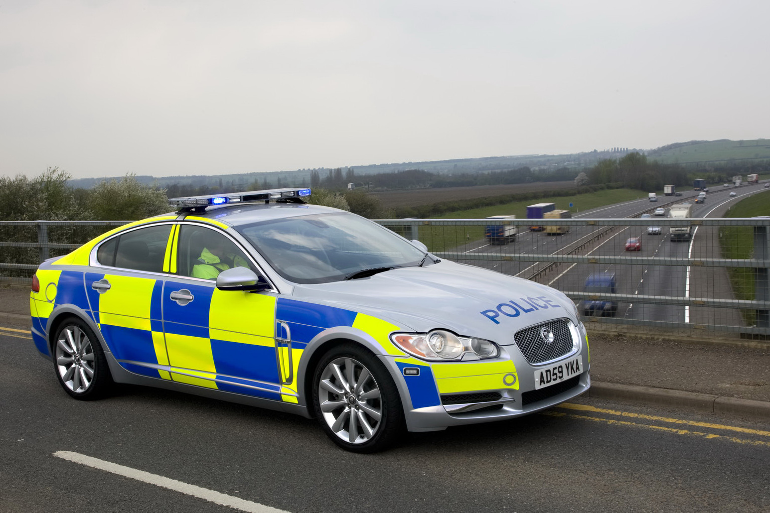 First Jaguar XF Police Cars go on Duty in the UK