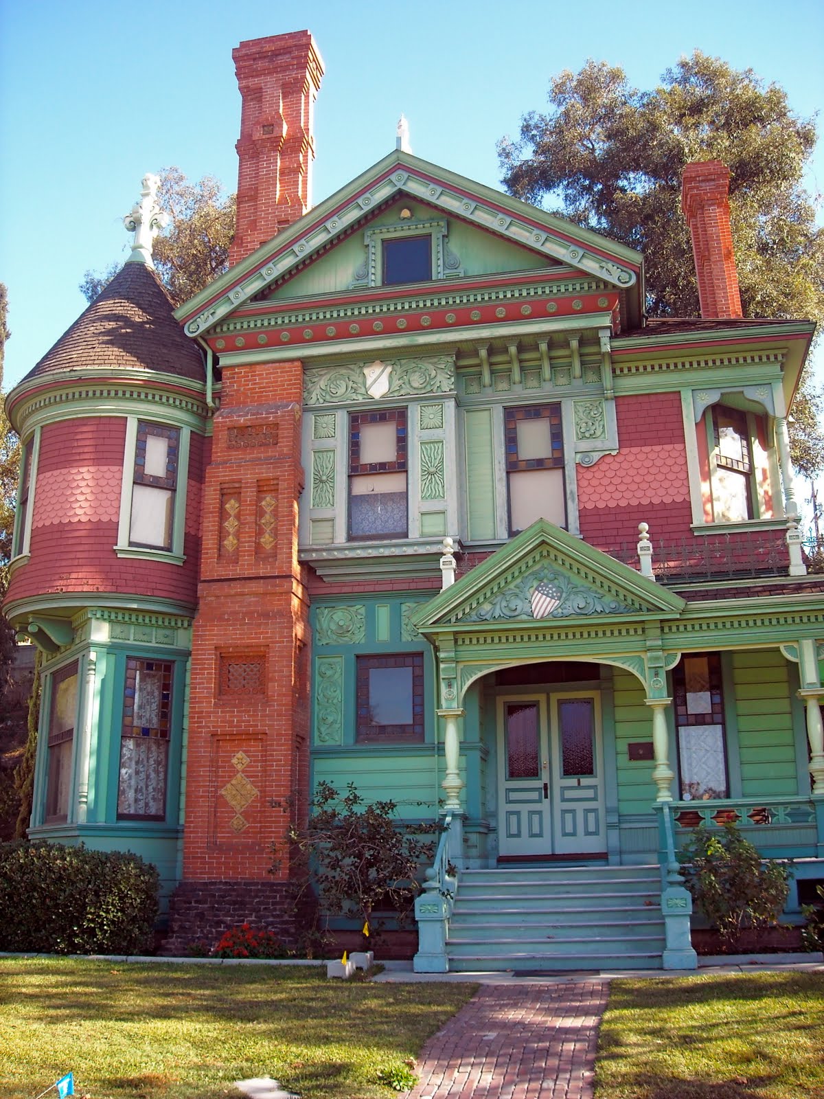 Los Angeles Love Affair: Heritage Square