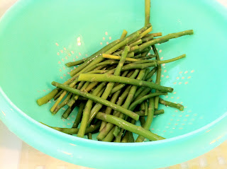 Food Creations: Gross looking pasta that tastes pretty good.