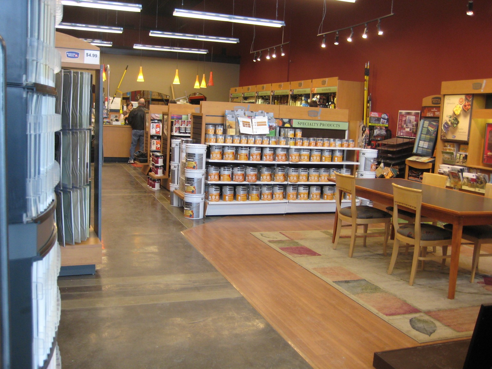 Retail Do's and Dont's: Retail Do and Don't: Layout / Entryway