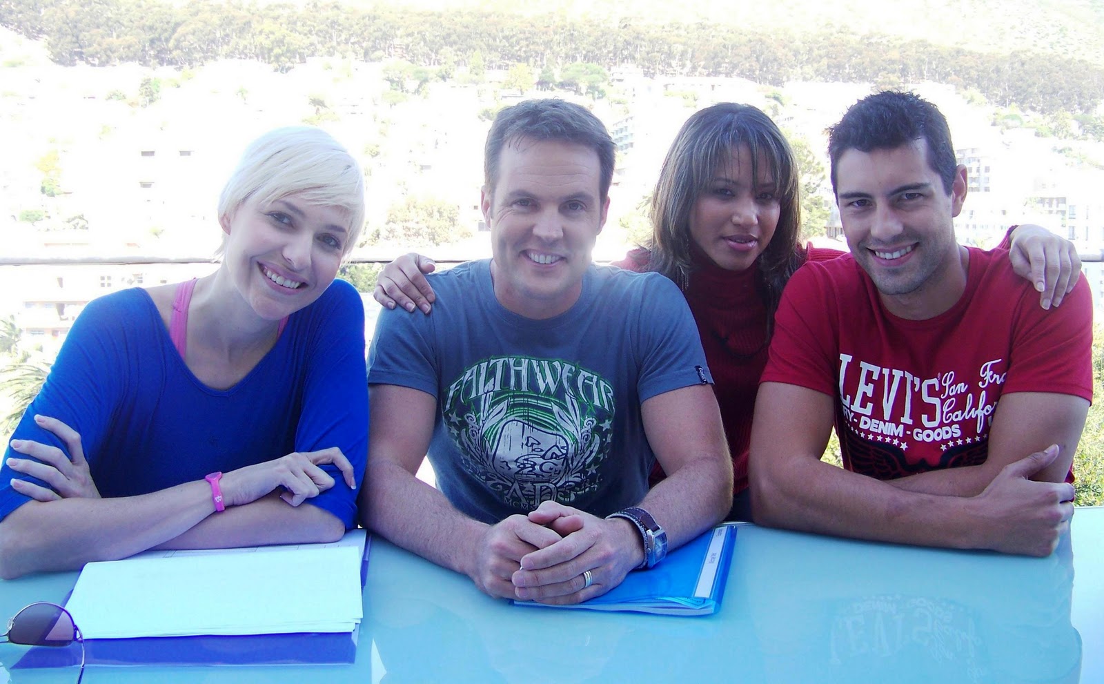 TV with Thinus: FIRST LOOK! The Expresso presenters on the Cape Town ...