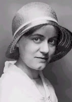 Ecclesia Domestica: Design for our foyer wall