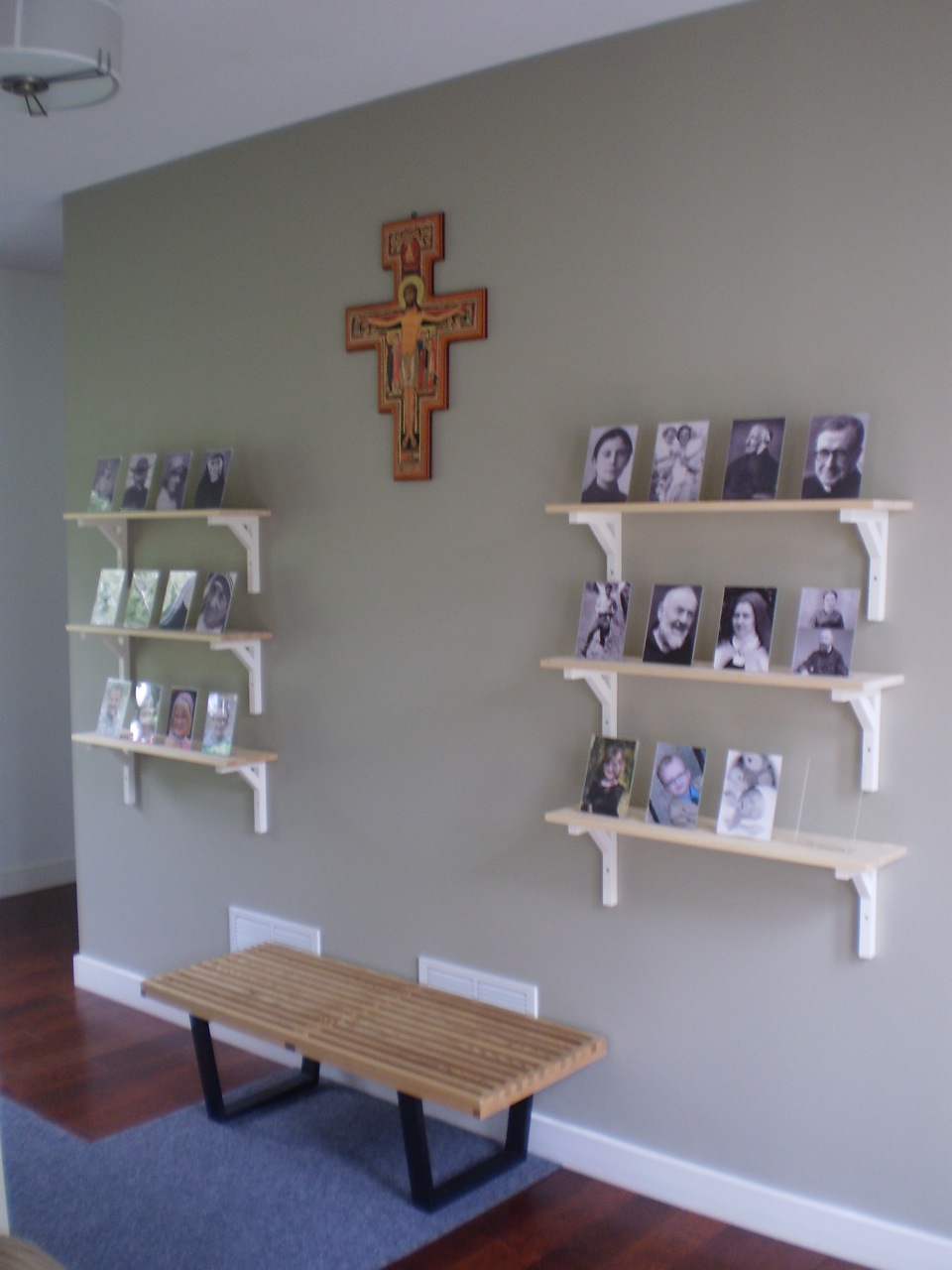 Ecclesia Domestica: Design for our foyer wall