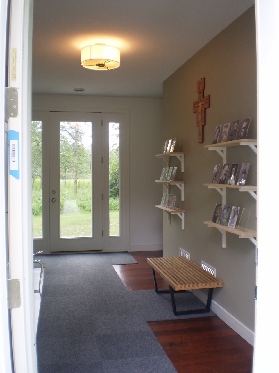 Ecclesia Domestica: Design for our foyer wall