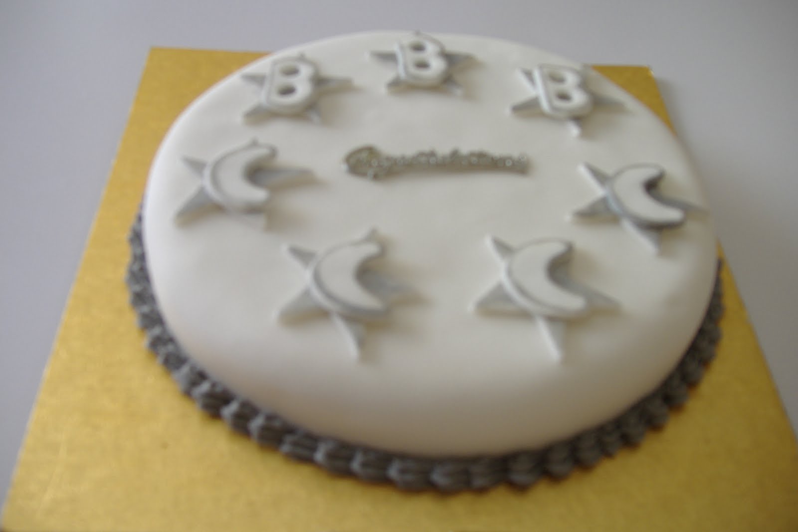 A little bit of everything: Exam Pass Cake (Eldest Son Passed His Exams)