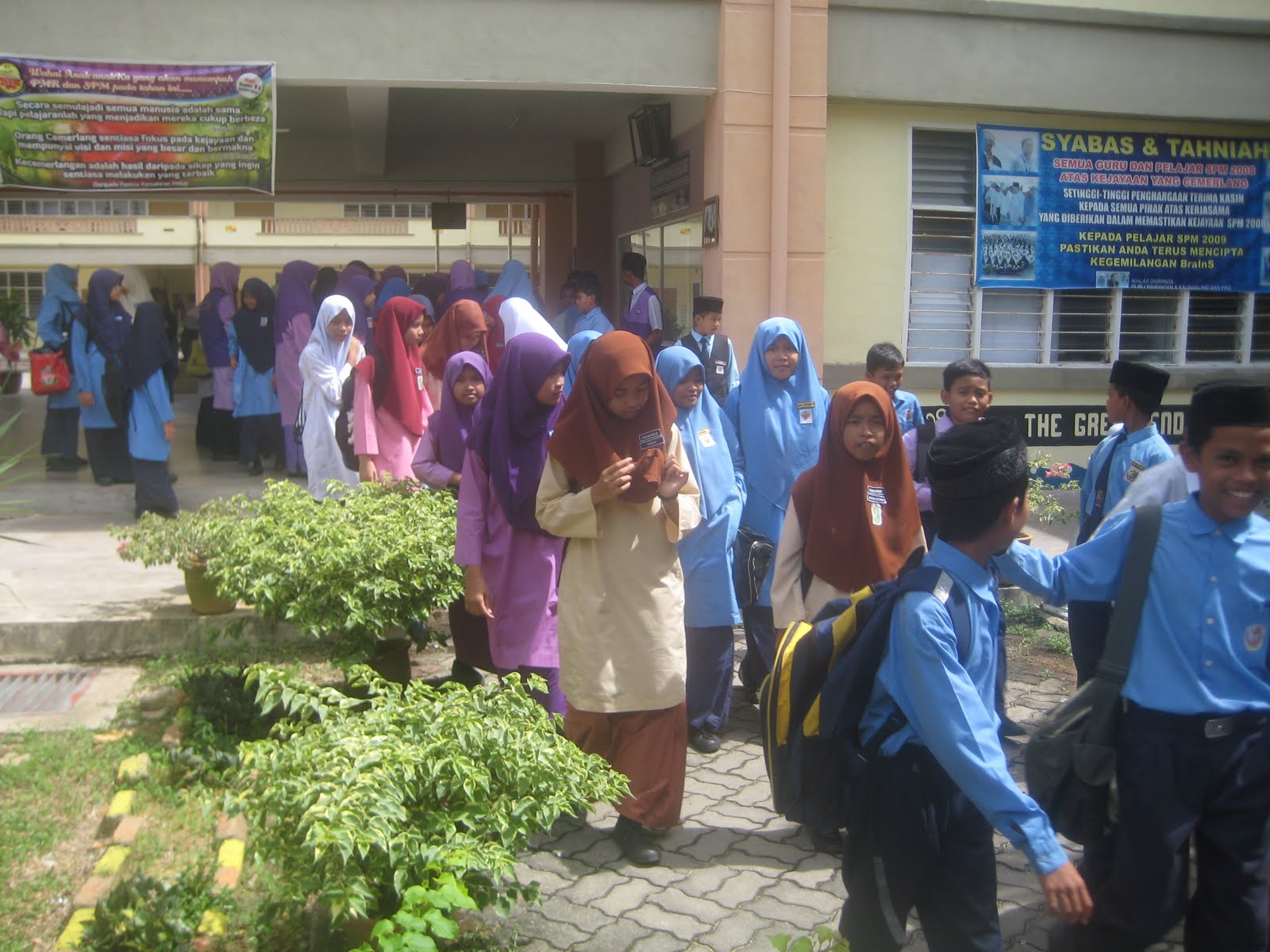 UBK SBPI BATU RAKIT: 105 pelajar elit lawat SBPIBR