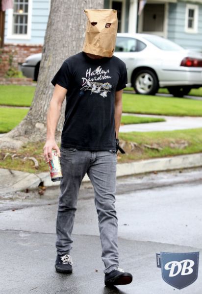 Fresh Pics: Celebrities Hiding Their Faces from Paparazzi