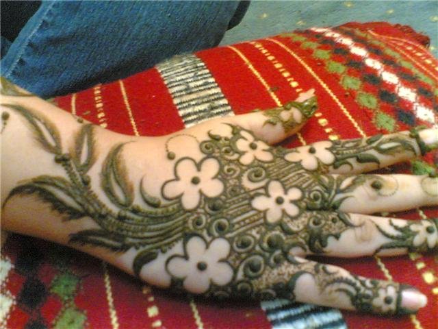Moroccan beauty secrets: Moroccan Henna. Khaleeji Henna. Indian Henna.