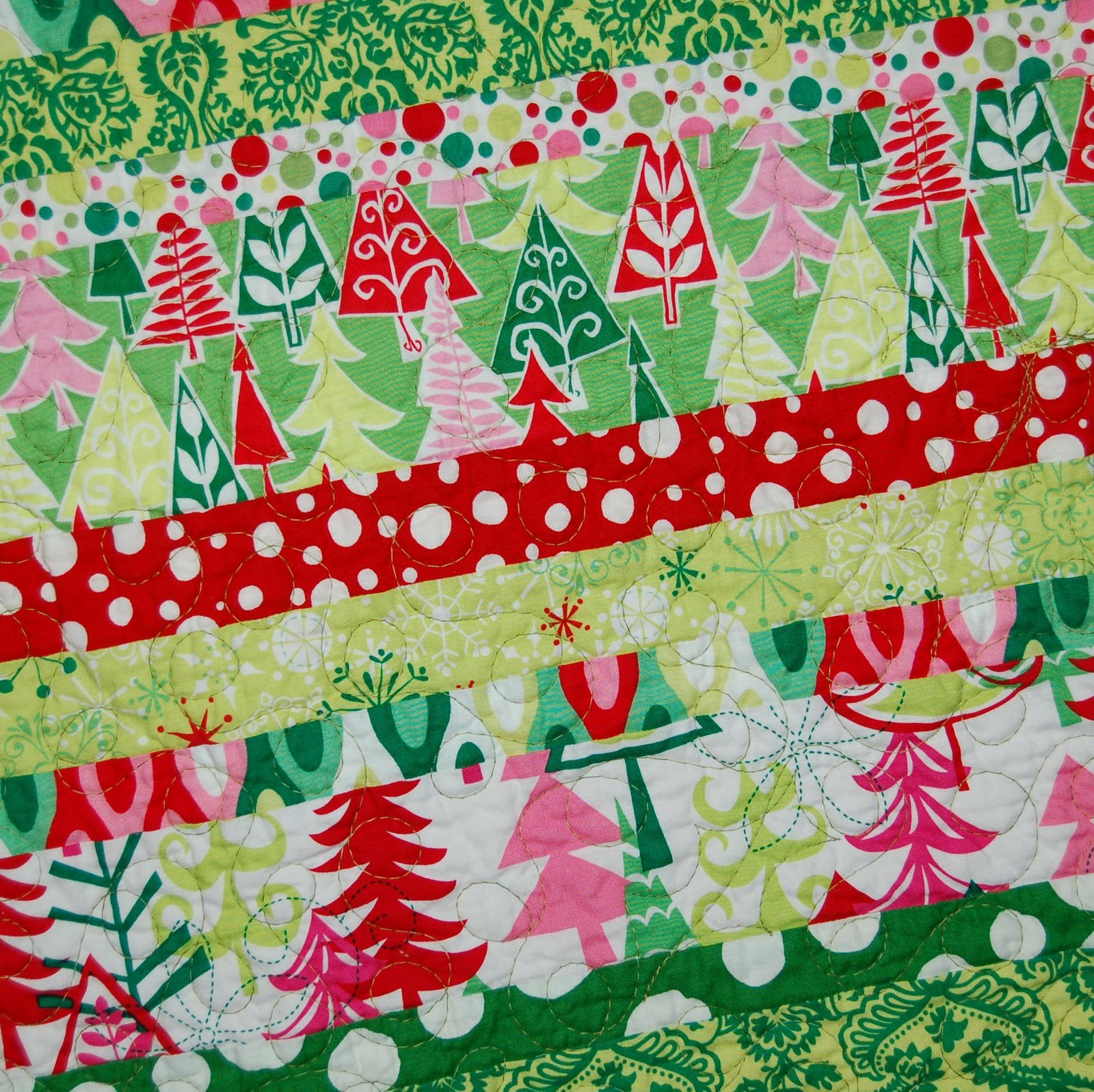 Strandz - Allison Anderson: Yule Tree Stripes