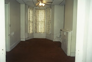 Inside the Yellow House: Inside the Yellow House Living Room