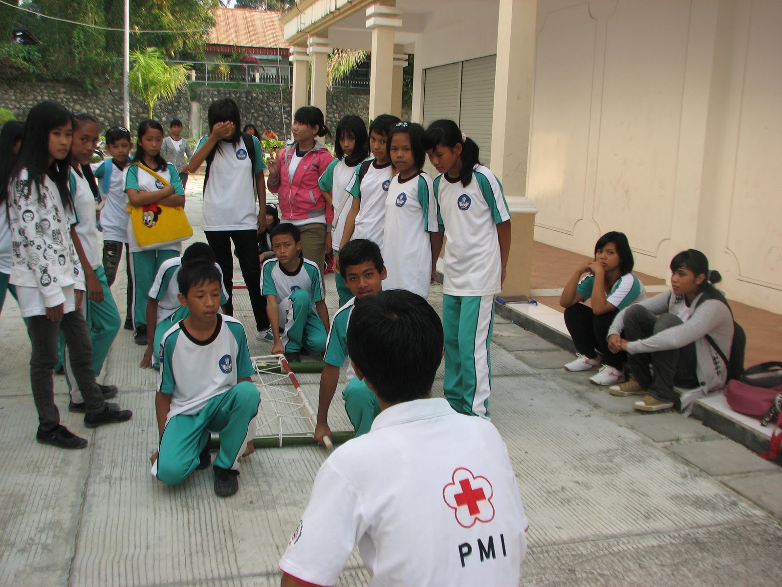 Palang Merah Remaja SMP Negeri 2 Nunukan: Dokumentasi kegiatan PMR SMP ...