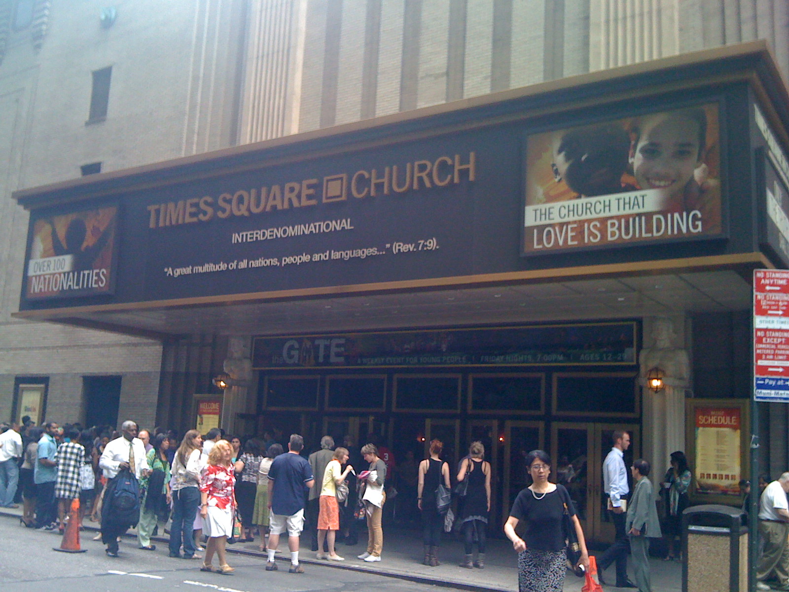 Cariocando: Times Square Church!