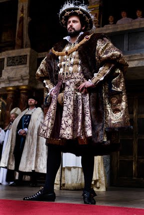 Shakespearean Monkey: Henry VIII, Shakespeare's Globe, London, 31 July 2010