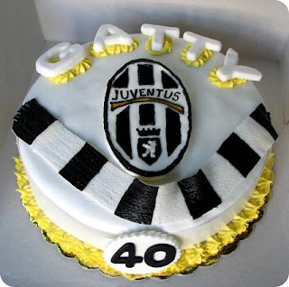 Snooky doodle Cakes: Juventus cake