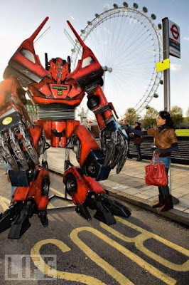 Transformers Live Action Movie Blog (TFLAMB): Bendy-Bus Prime, the 1st ...