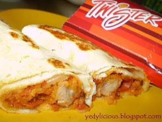 KFC Pizza Twister | YedyLicious Manila Food Blog in the Philippines